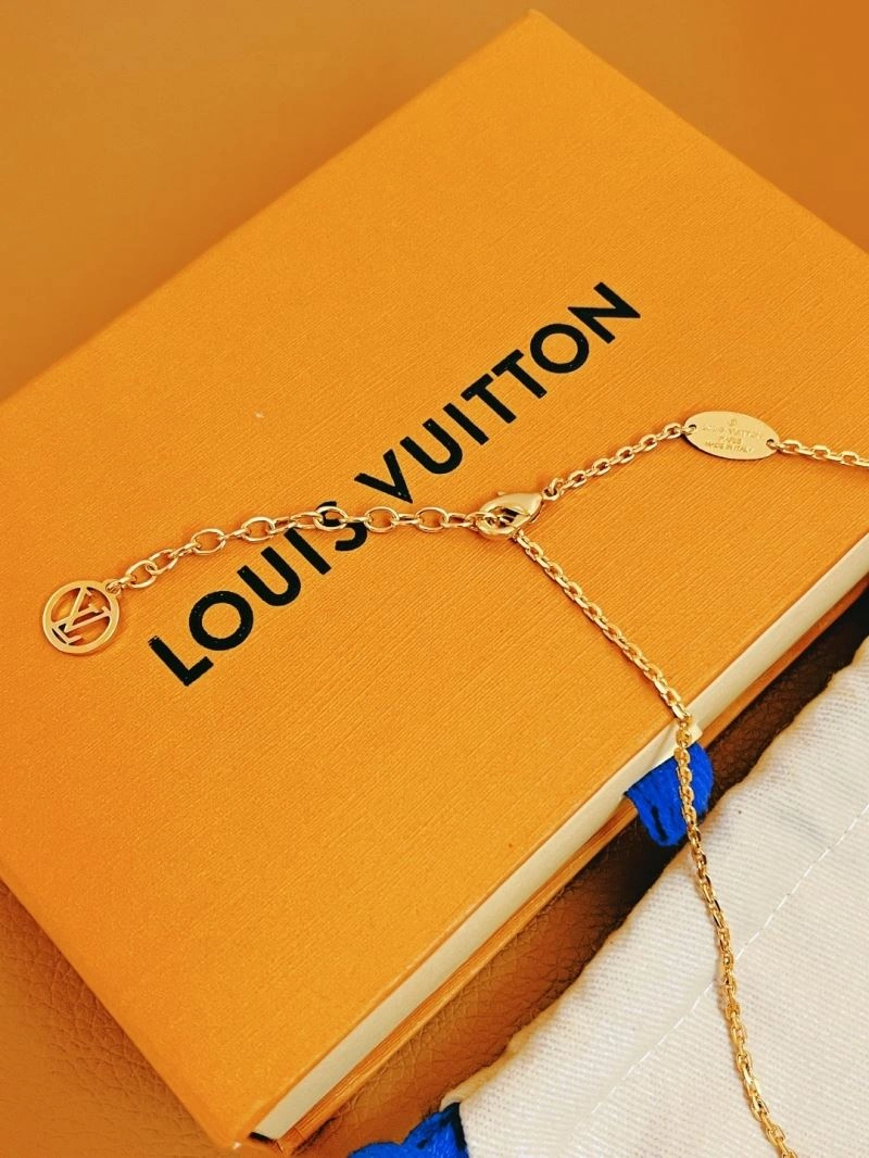 Reasonably priced Louis Vuitton Necklaces
