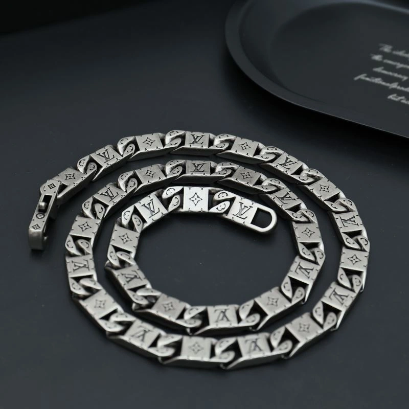 High accuracy Louis Vuitton Necklaces