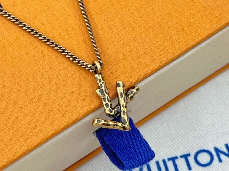 Perfect replica Louis Vuitton Necklaces