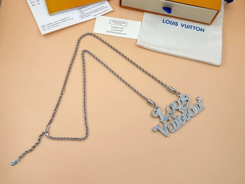 Low-cost Louis Vuitton Necklaces