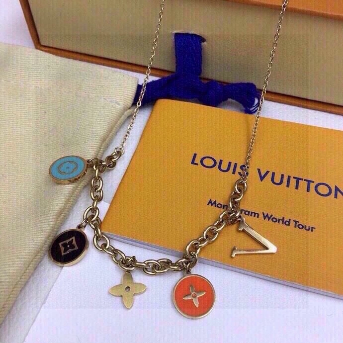Accurate model Louis Vuitton Necklaces
