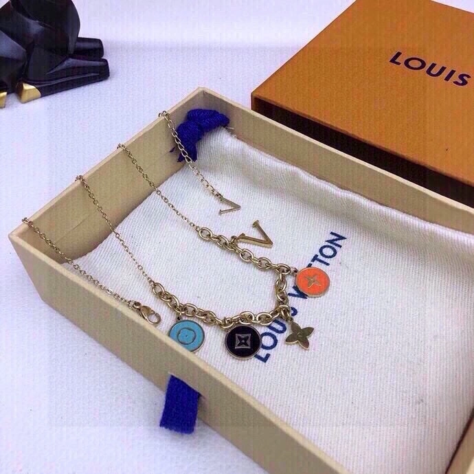 Accurate model Louis Vuitton Necklaces