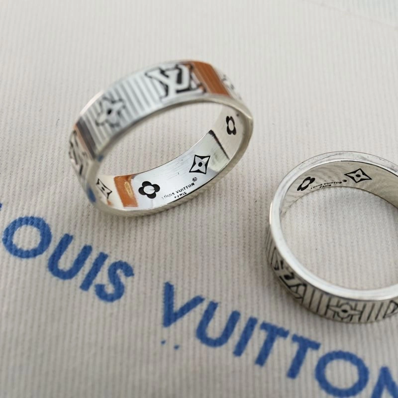 OEM Louis Vuitton Necklaces