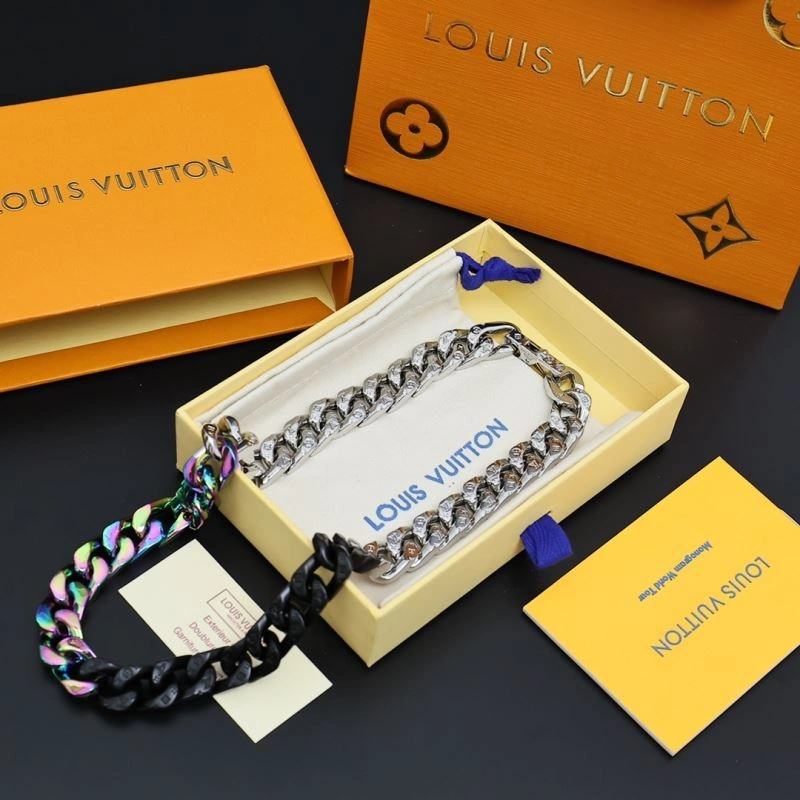 Louis Vuitton Necklaces