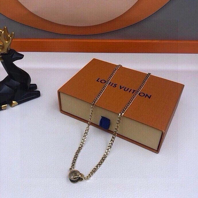 Brand-authenticated Louis Vuitton Necklaces