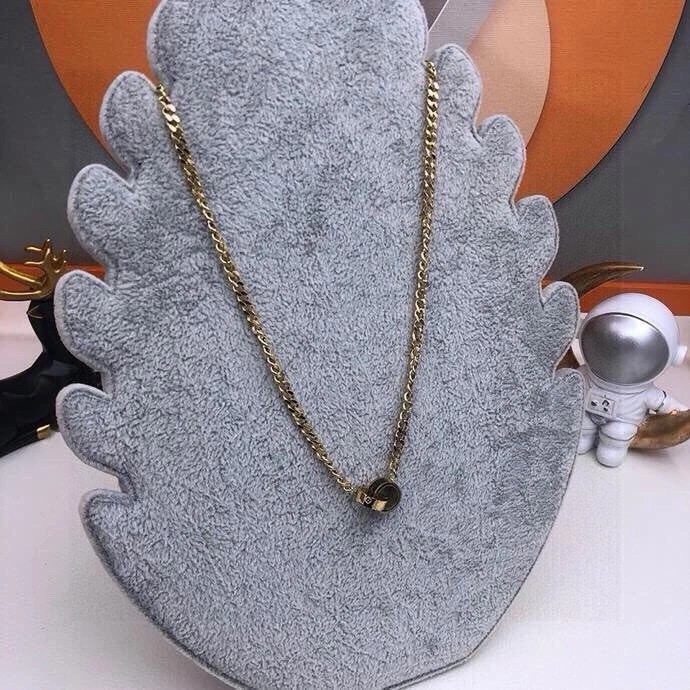 Brand-authenticated Louis Vuitton Necklaces