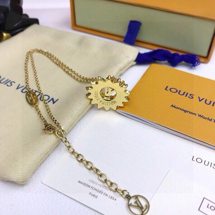 Factory-made Louis Vuitton Necklaces