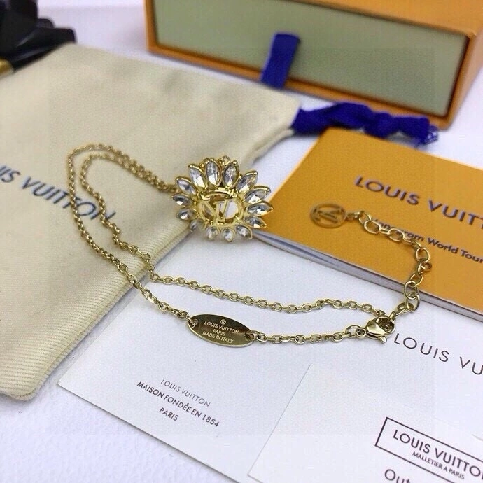 Factory-made Louis Vuitton Necklaces
