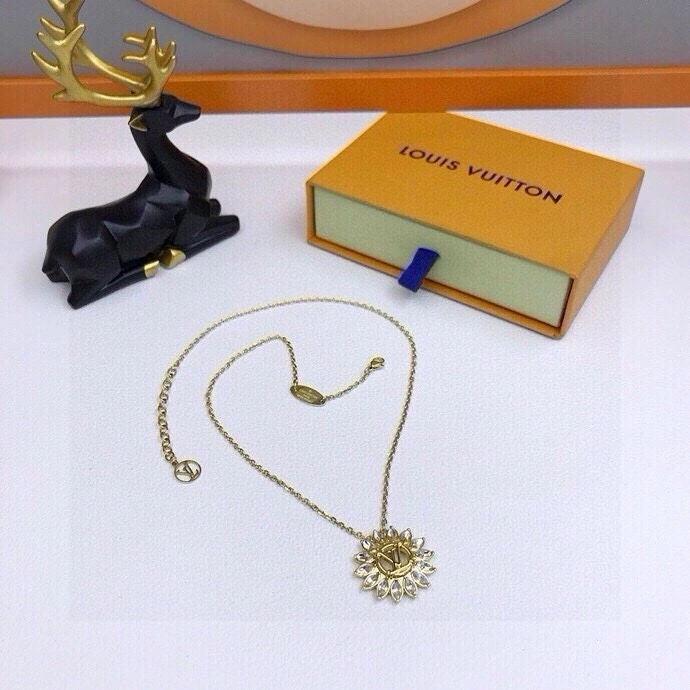 Factory-made Louis Vuitton Necklaces