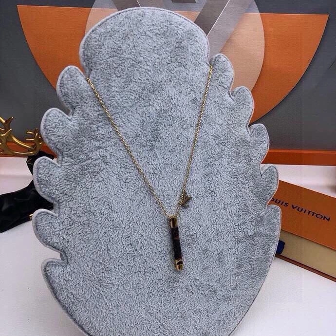 Legit Louis Vuitton Necklaces