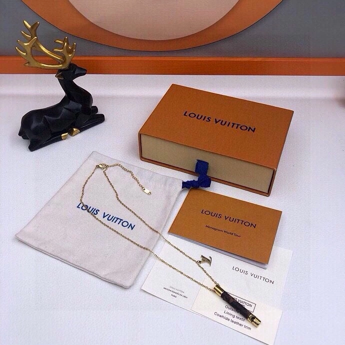 Legit Louis Vuitton Necklaces