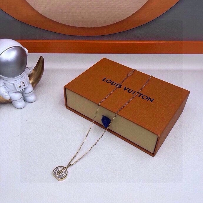 Louis Vuitton Necklaces