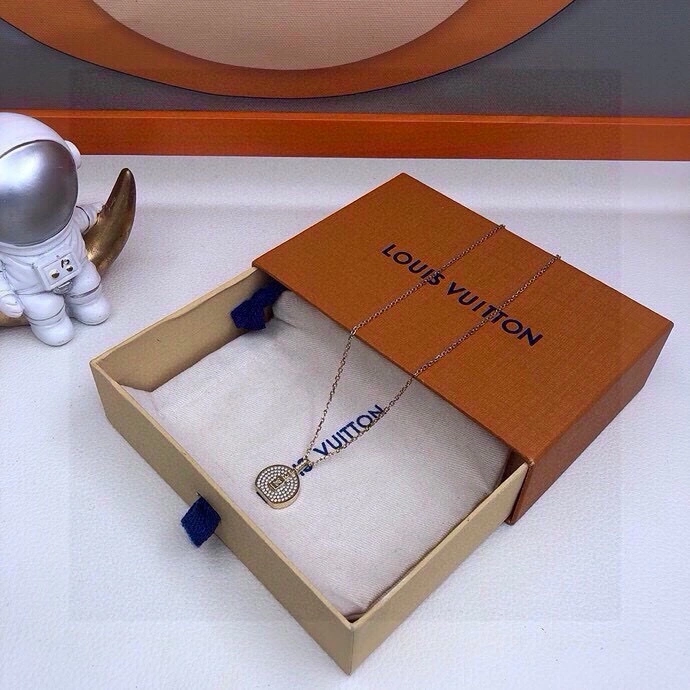 Cut-rate Louis Vuitton Necklaces