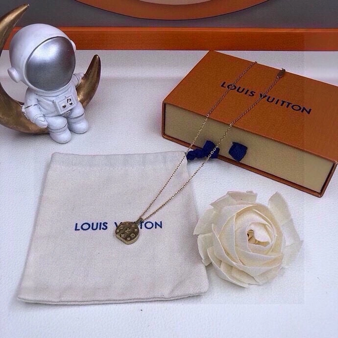 Cut-rate Louis Vuitton Necklaces
