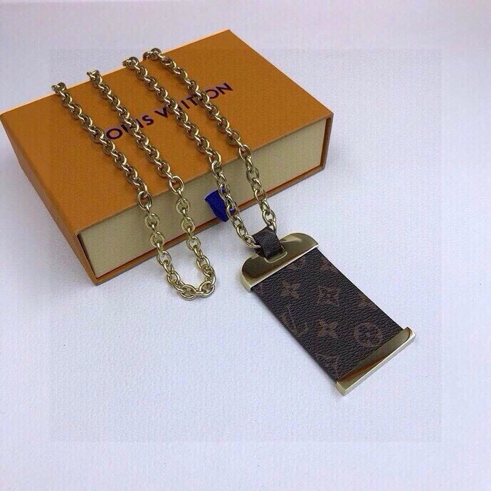 Bargain Louis Vuitton Necklaces