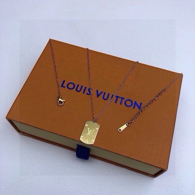 Discounted Louis Vuitton Necklaces