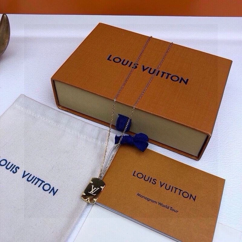 Discounted Louis Vuitton Necklaces