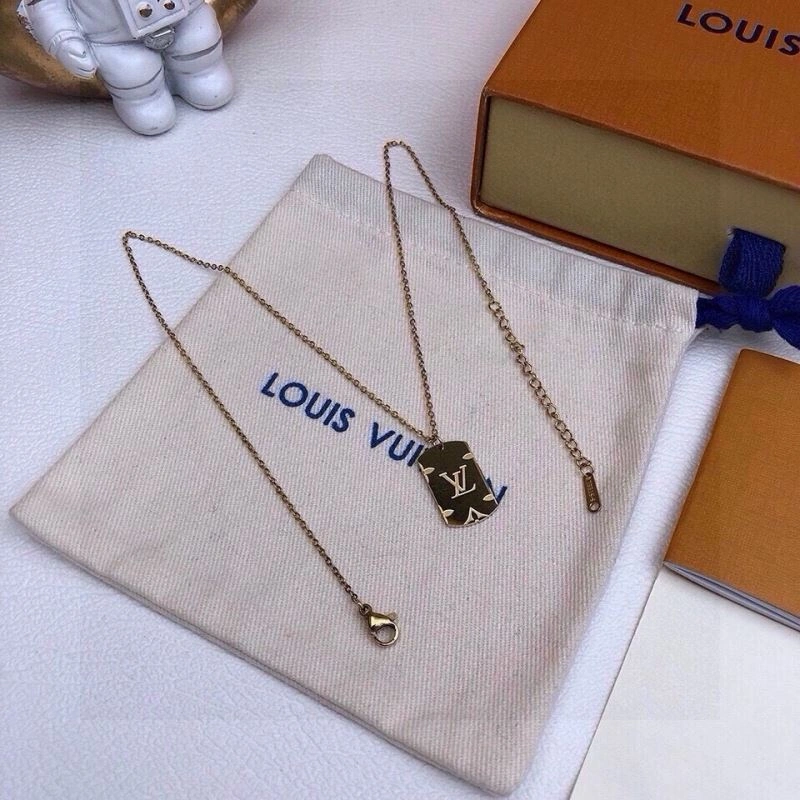 Discounted Louis Vuitton Necklaces