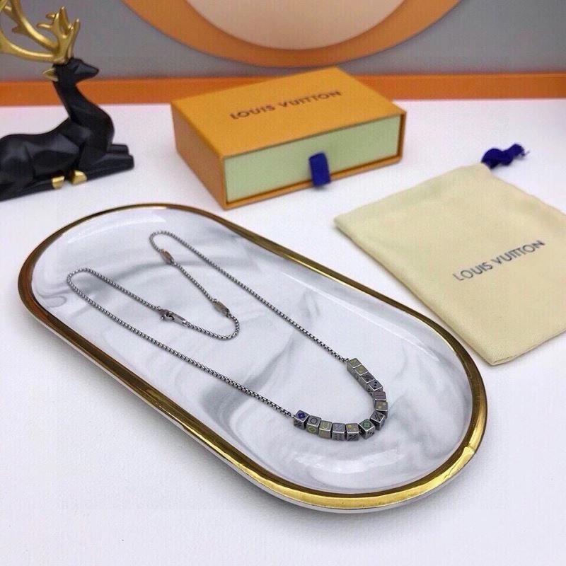 Original Louis Vuitton Necklaces