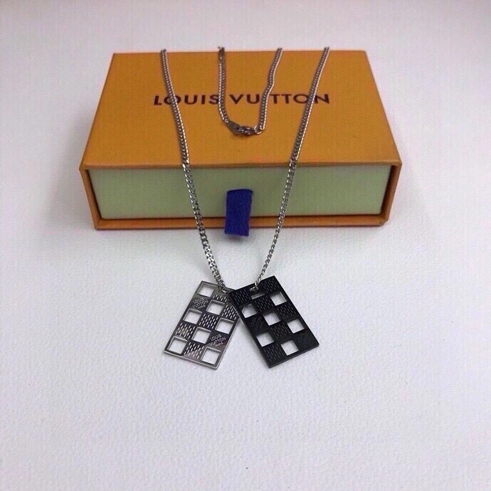 Cut-rate Louis Vuitton Necklaces