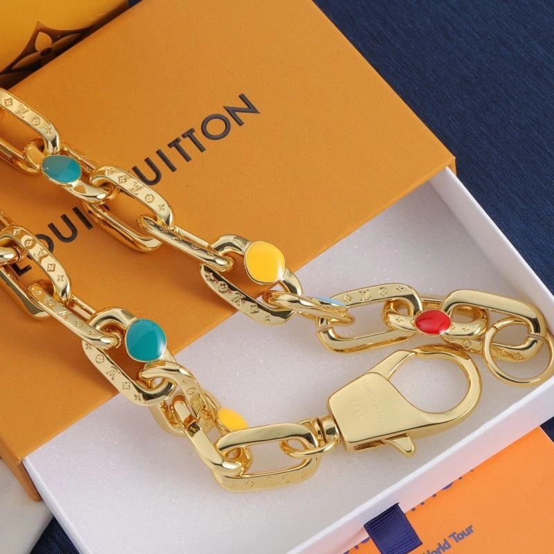 Indistinguishable Louis Vuitton Necklaces