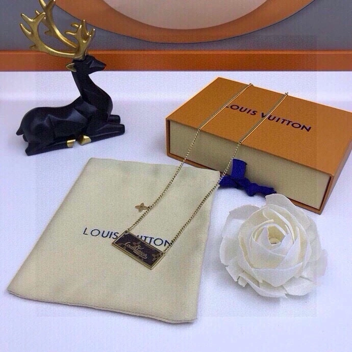 Accurate model Louis Vuitton Necklaces