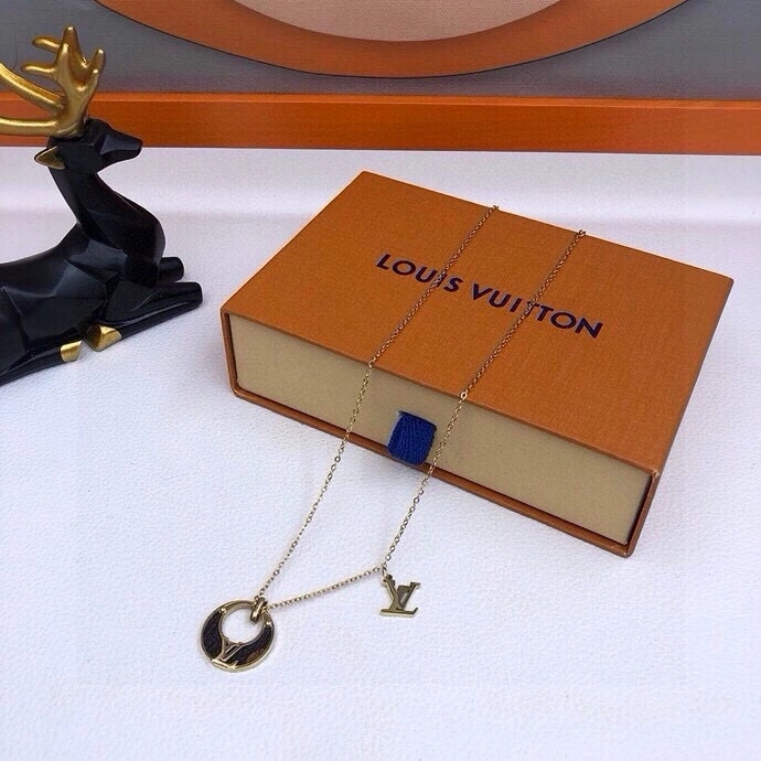 Louis Vuitton Necklaces