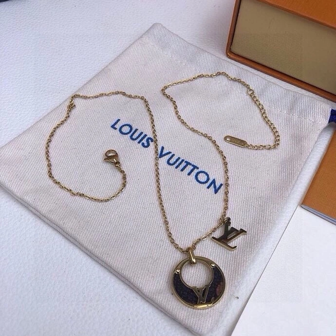 Accurate model Louis Vuitton Necklaces