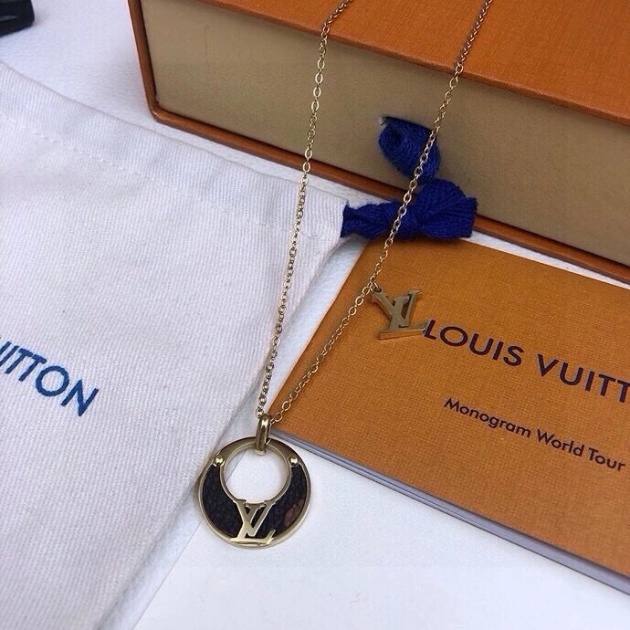 Accurate model Louis Vuitton Necklaces