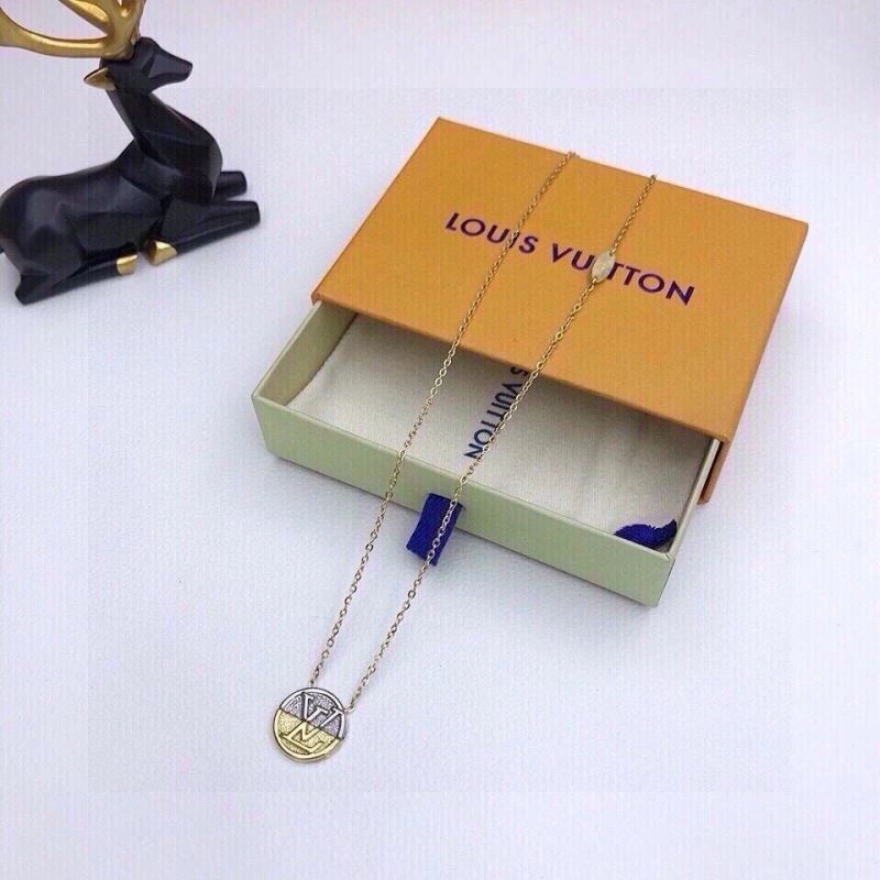 Indistinguishable Louis Vuitton Necklaces