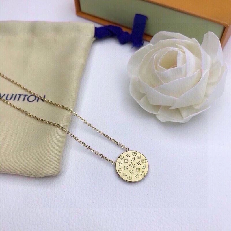 Indistinguishable Louis Vuitton Necklaces