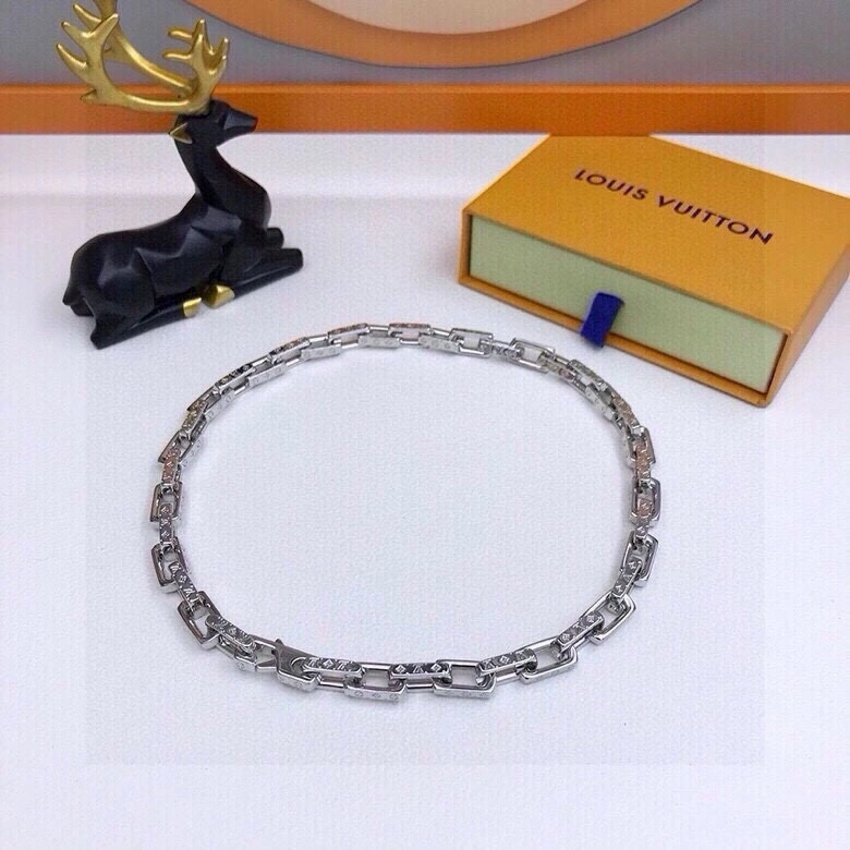 Low-cost Louis Vuitton Necklaces