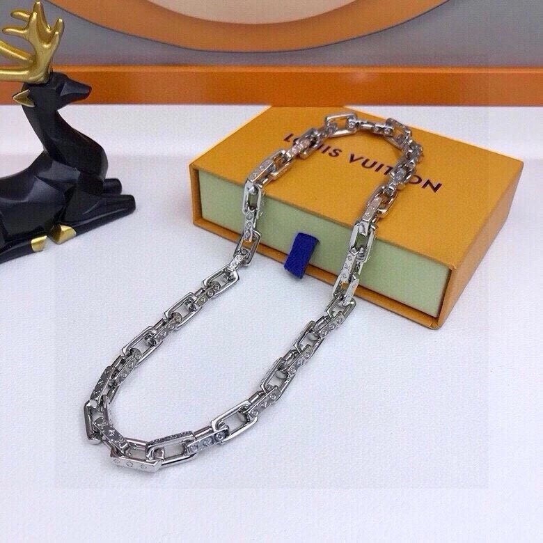 Low-cost Louis Vuitton Necklaces