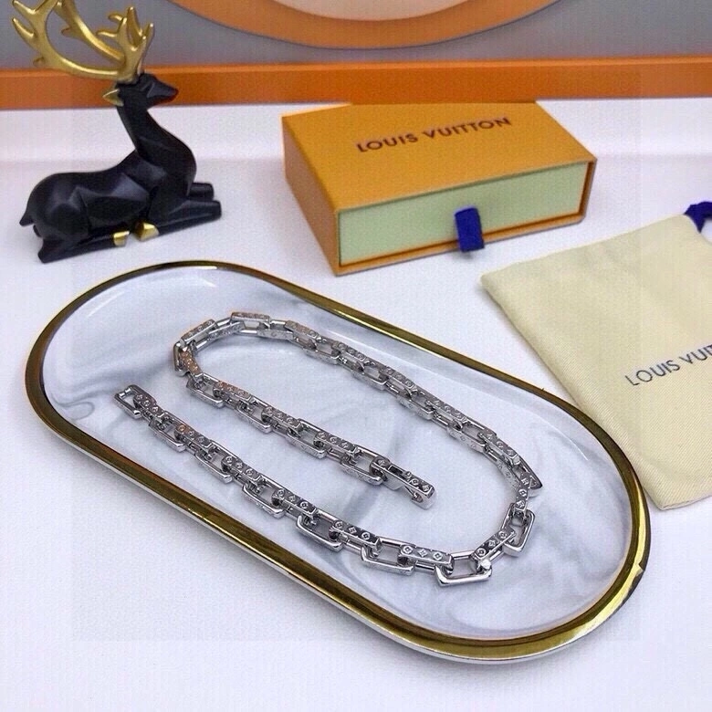 Low-cost Louis Vuitton Necklaces