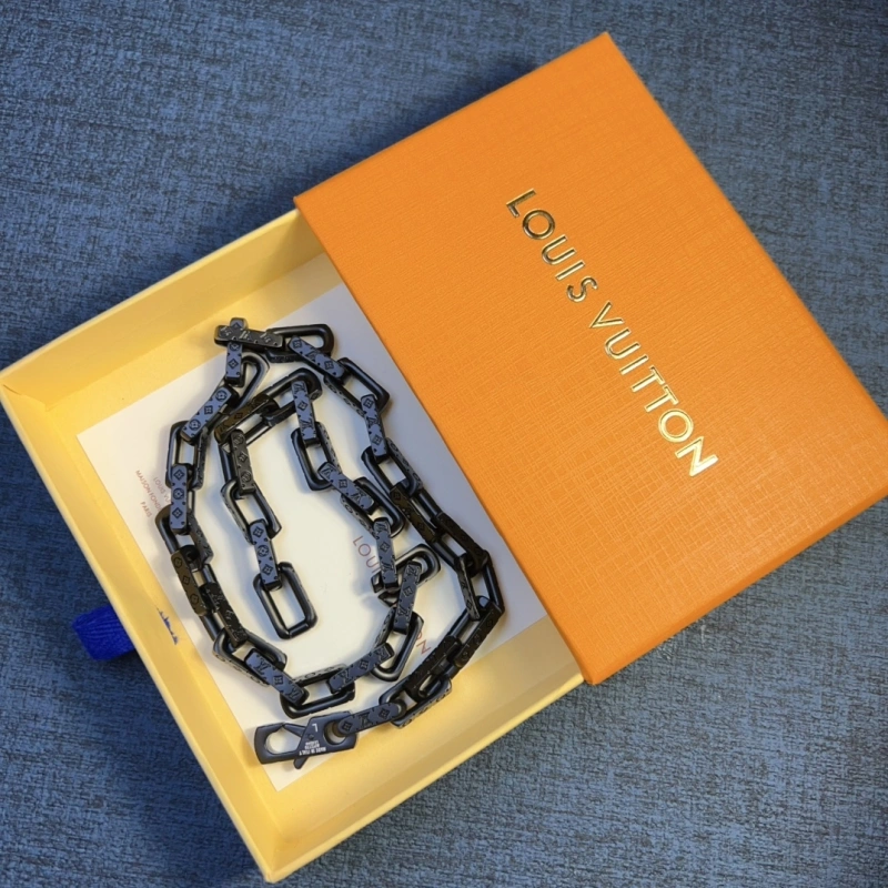 Reasonably priced Louis Vuitton Necklaces