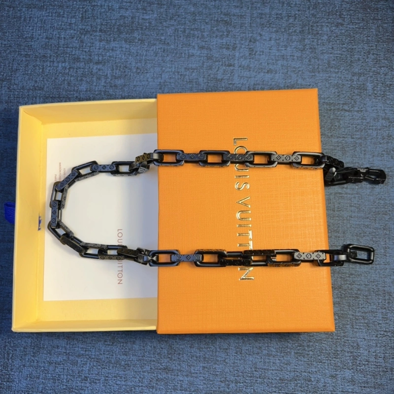Reasonably priced Louis Vuitton Necklaces