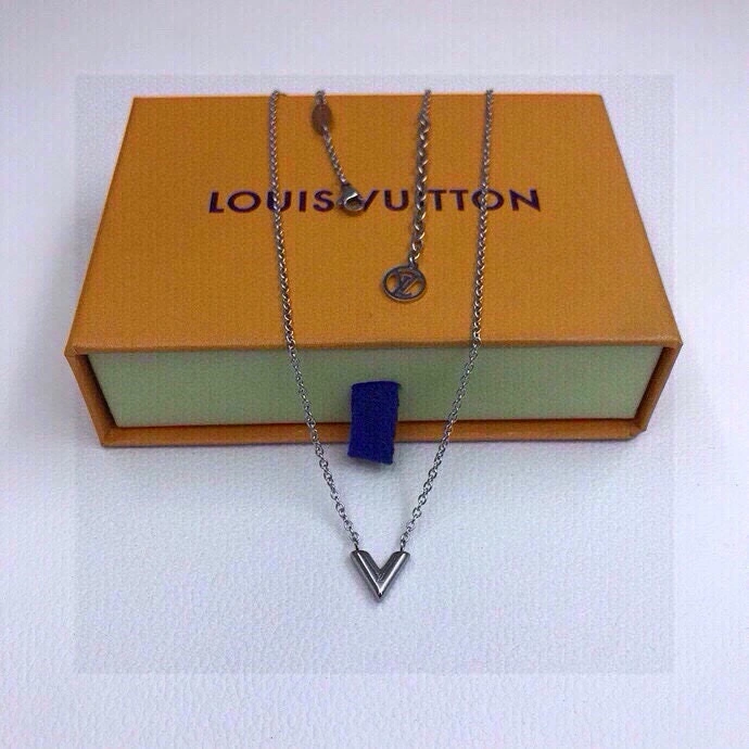 Budget-friendly Louis Vuitton Necklaces
