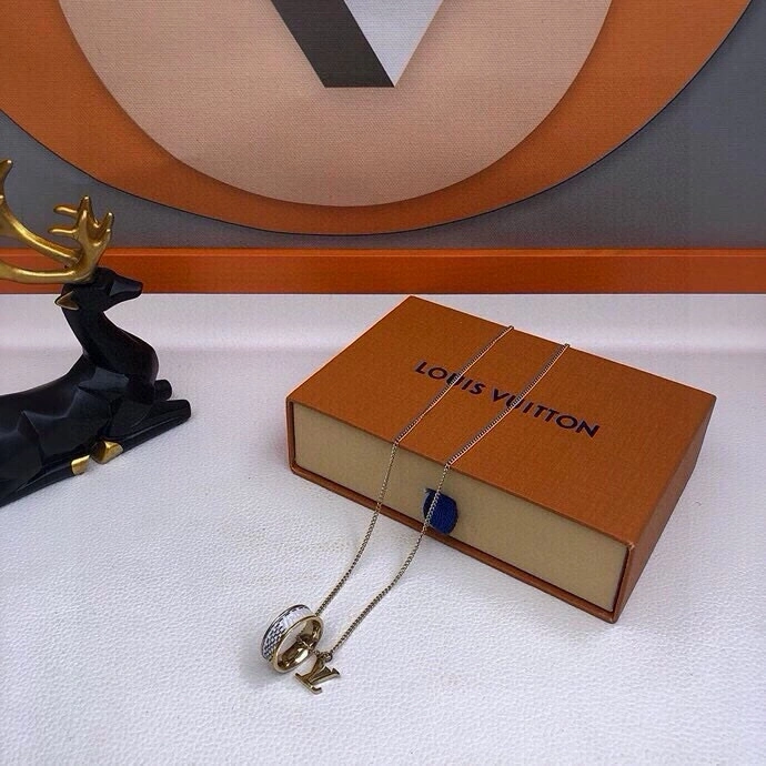 Louis Vuitton Necklaces