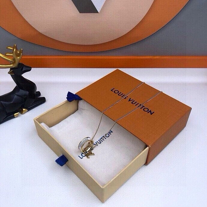 Top mirror Louis Vuitton Necklaces