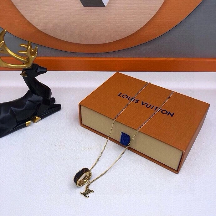 Perfect replica Louis Vuitton Necklaces