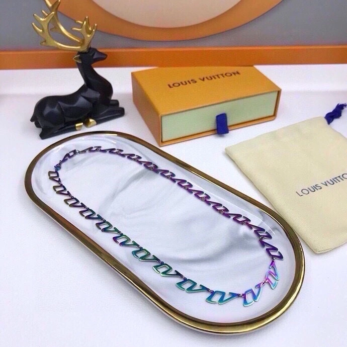 Factory-made Louis Vuitton Necklaces