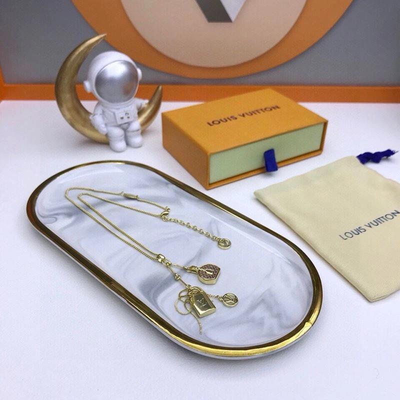 Economical Louis Vuitton Necklaces