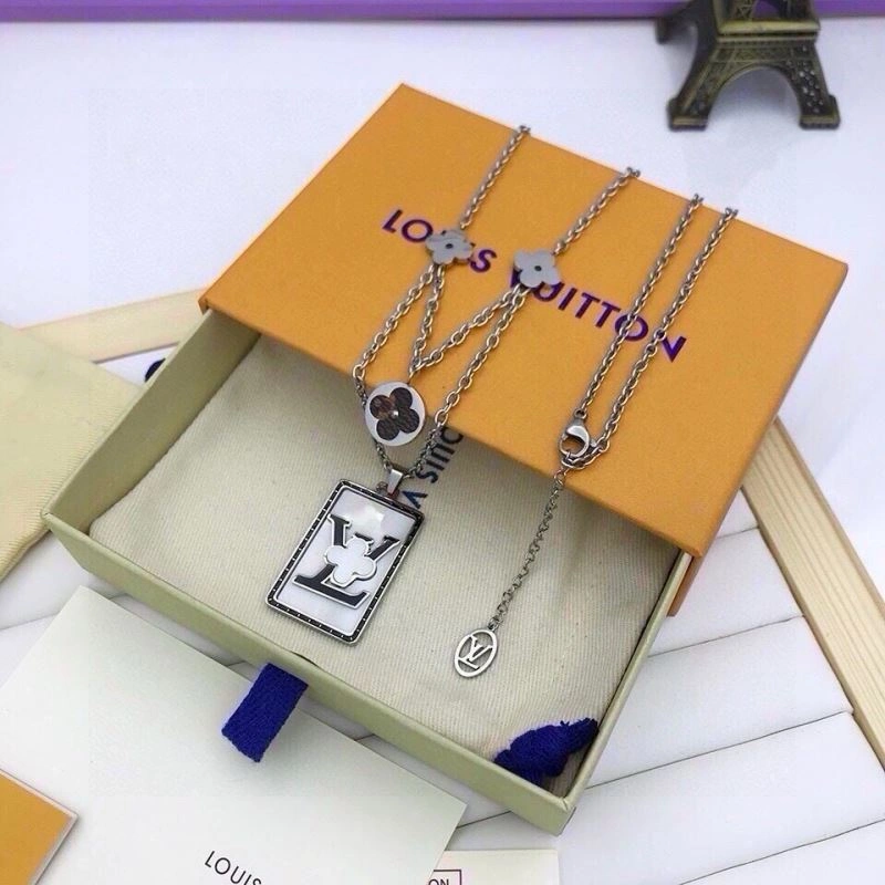 Cut-rate Louis Vuitton Necklaces