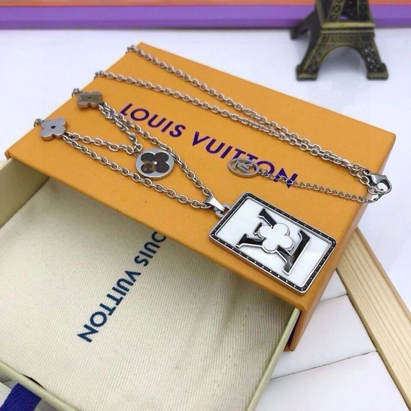 Cut-rate Louis Vuitton Necklaces