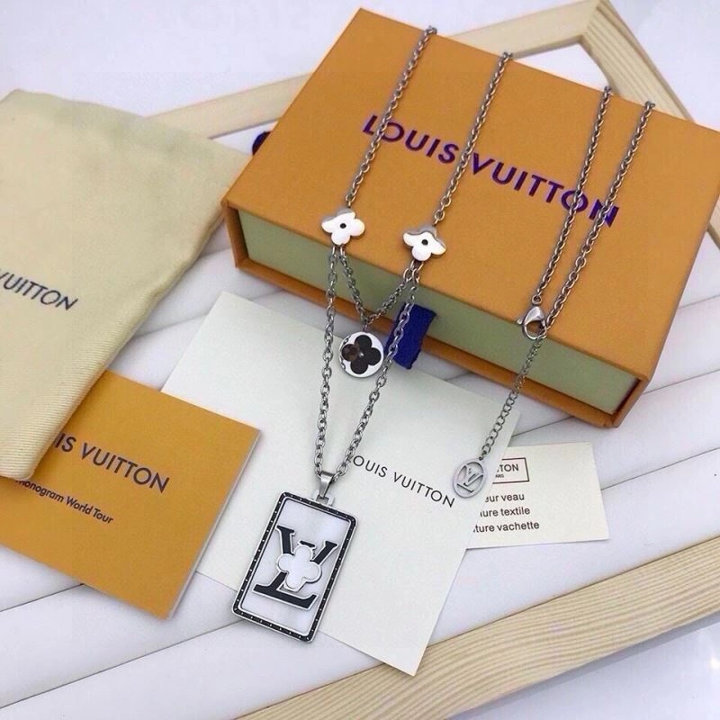 Cut-rate Louis Vuitton Necklaces