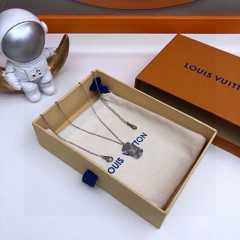 Louis Vuitton Necklaces
