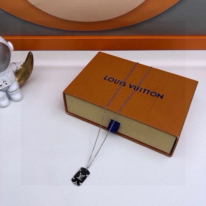 Reasonably priced Louis Vuitton Necklaces