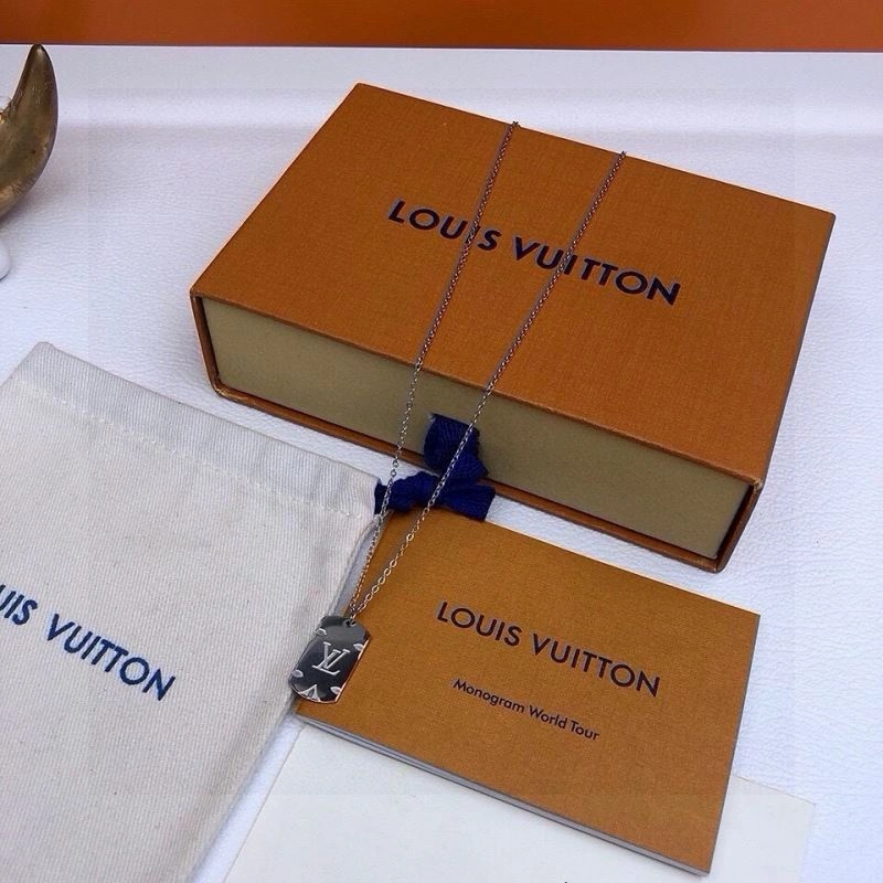 Reasonably priced Louis Vuitton Necklaces