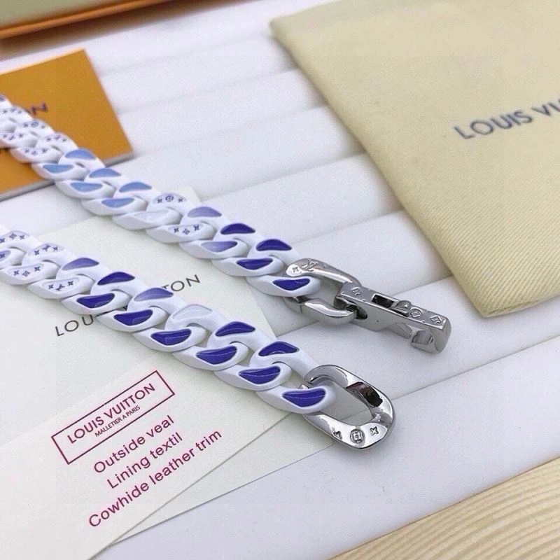 Original Louis Vuitton Necklaces