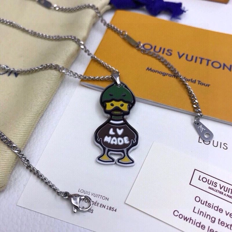 Top mirror Louis Vuitton Necklaces